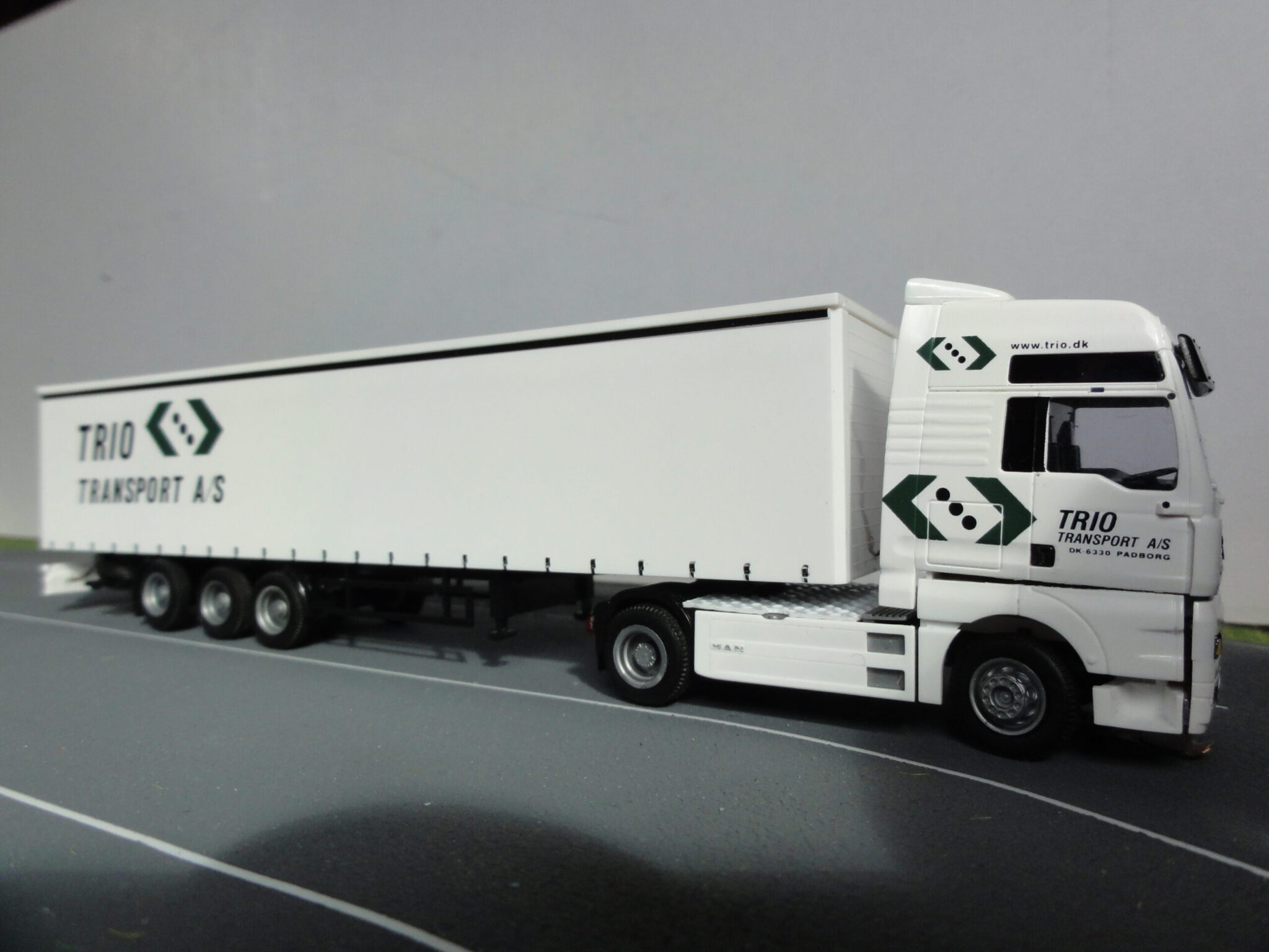 MCC Trailer Trio H0 - MCC-modelcarparts - MCC Truck